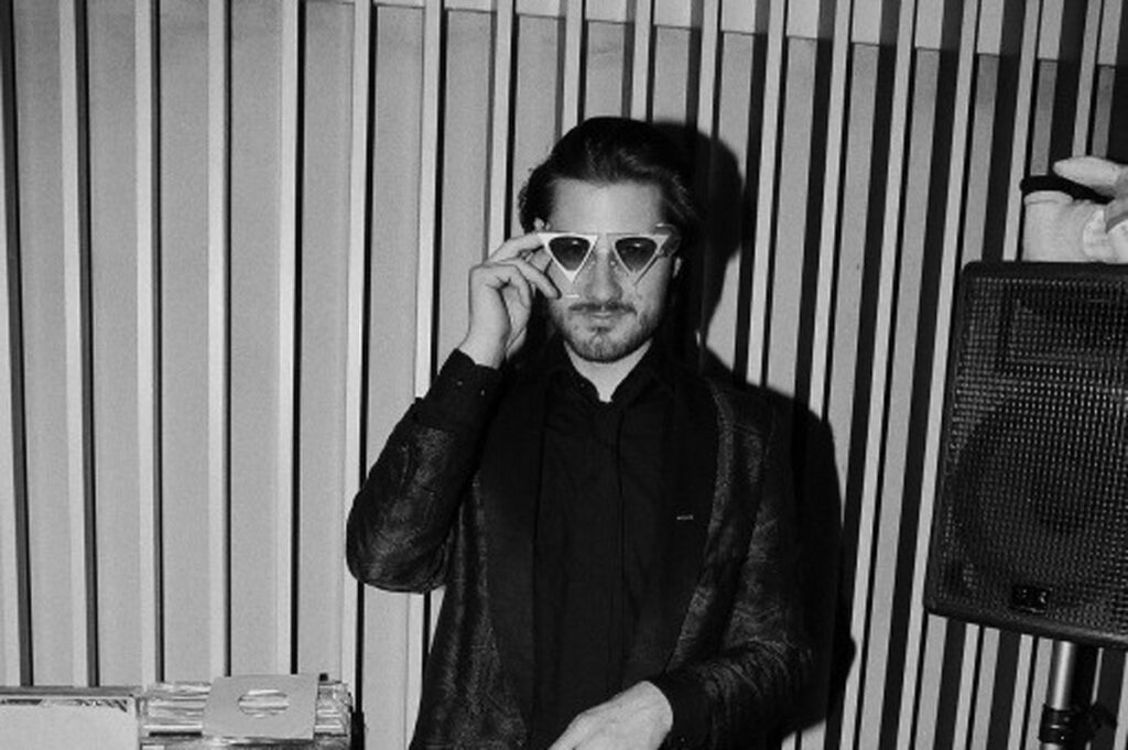 Wolf Müller – Lieblingslieder: »Tropical Drums Of Deutschland« – HHV Mag